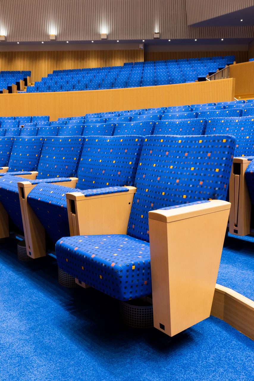 Main Hall, Toyama International Conference Center｜KOTOBUKI SEATING