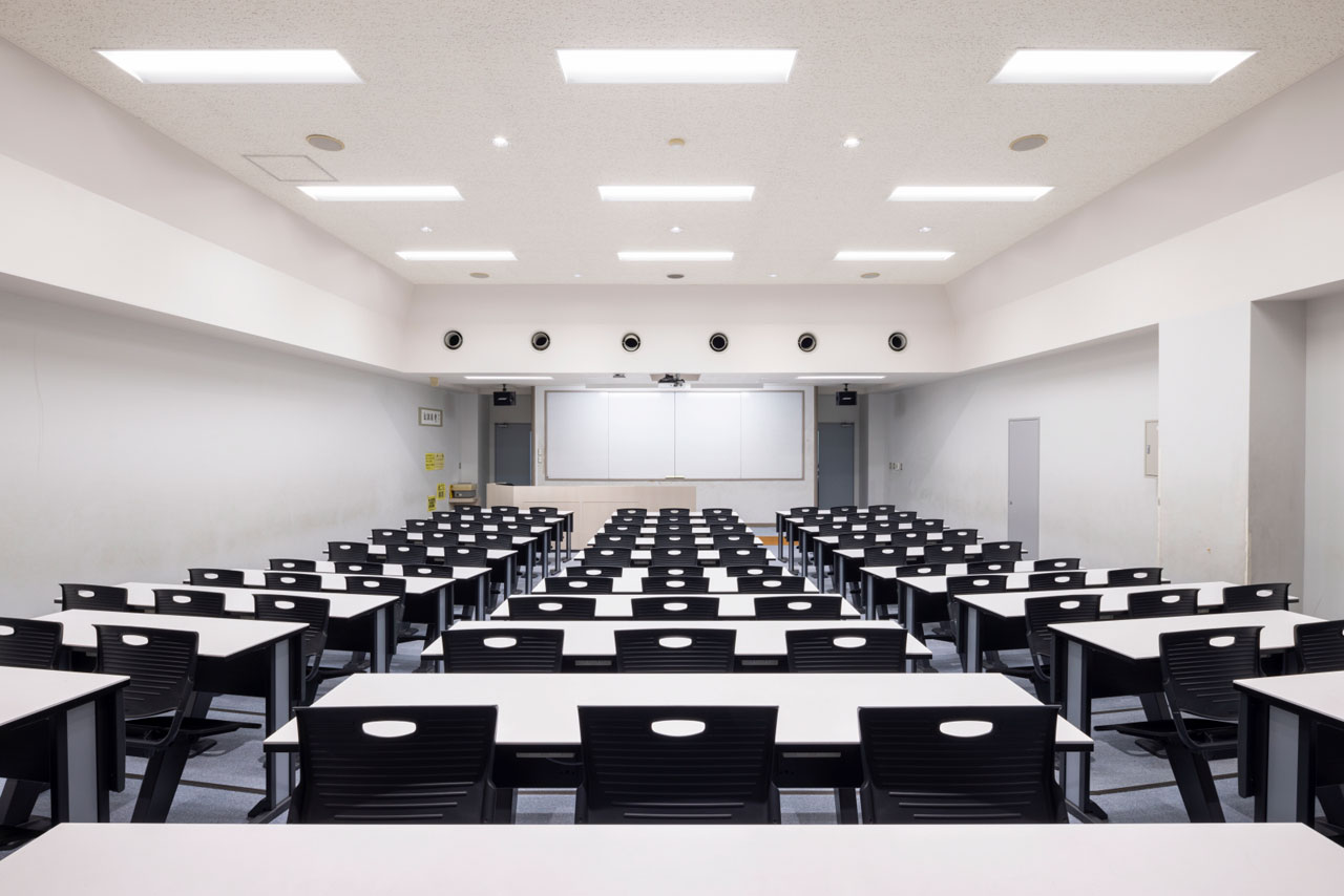 AV Room, Shibuya Junior & Senior High School｜KOTOBUKI SEATING