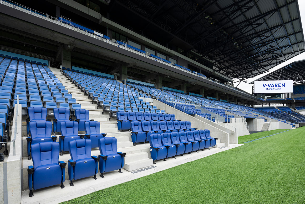 PEACE STADIUM Connected by SoftBank ｜コトブキシーティング株式会社